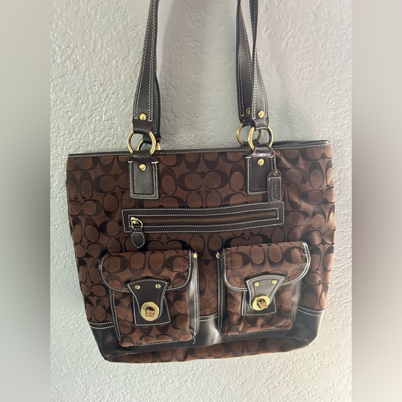 Coach | Bags | Coach Legacy Gigi 65th Anniversary Signature Tote Rare ...